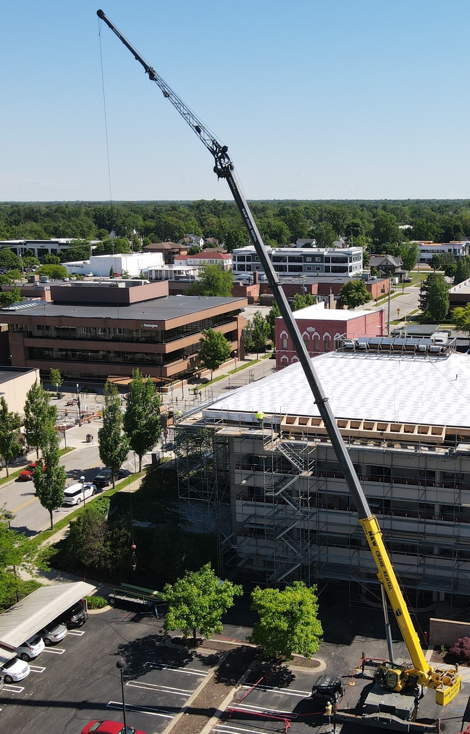 Rough Terrain Crane Rental | M & W Crane Rental | Hi-Ball Co.